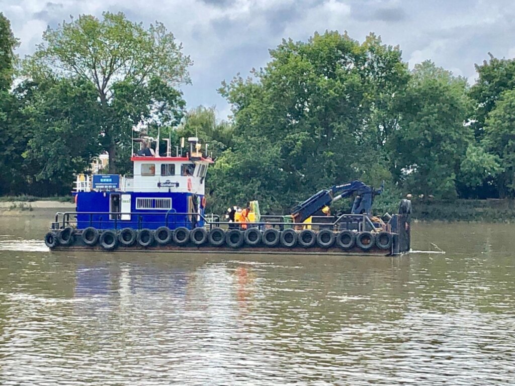 «previous Picture 1 of 6 next